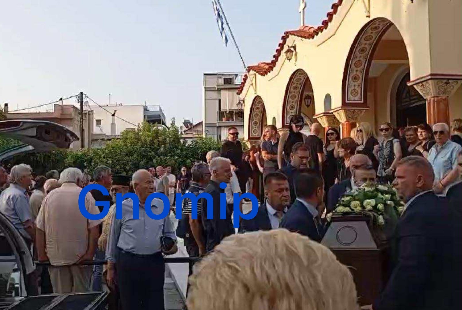 Πάτρα: Πλήθος κόσμου στην κηδεία του μάνατζερ, Ανδρέα Κυριακόπουλου που ...