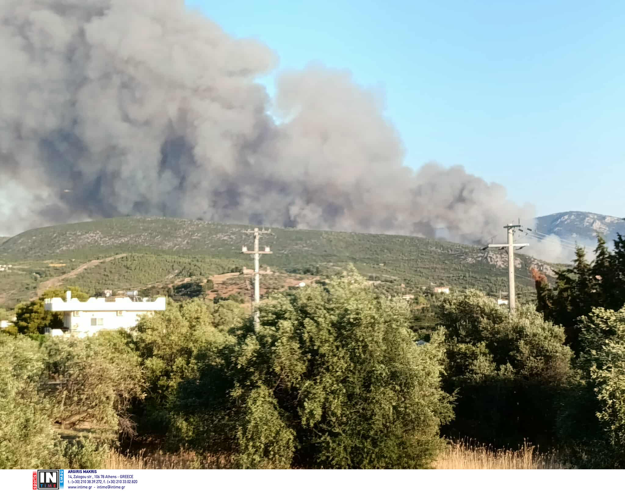 Σε ύφεση η φωτιά στον Ωρωπό - ΤΑ ΝΕΑ