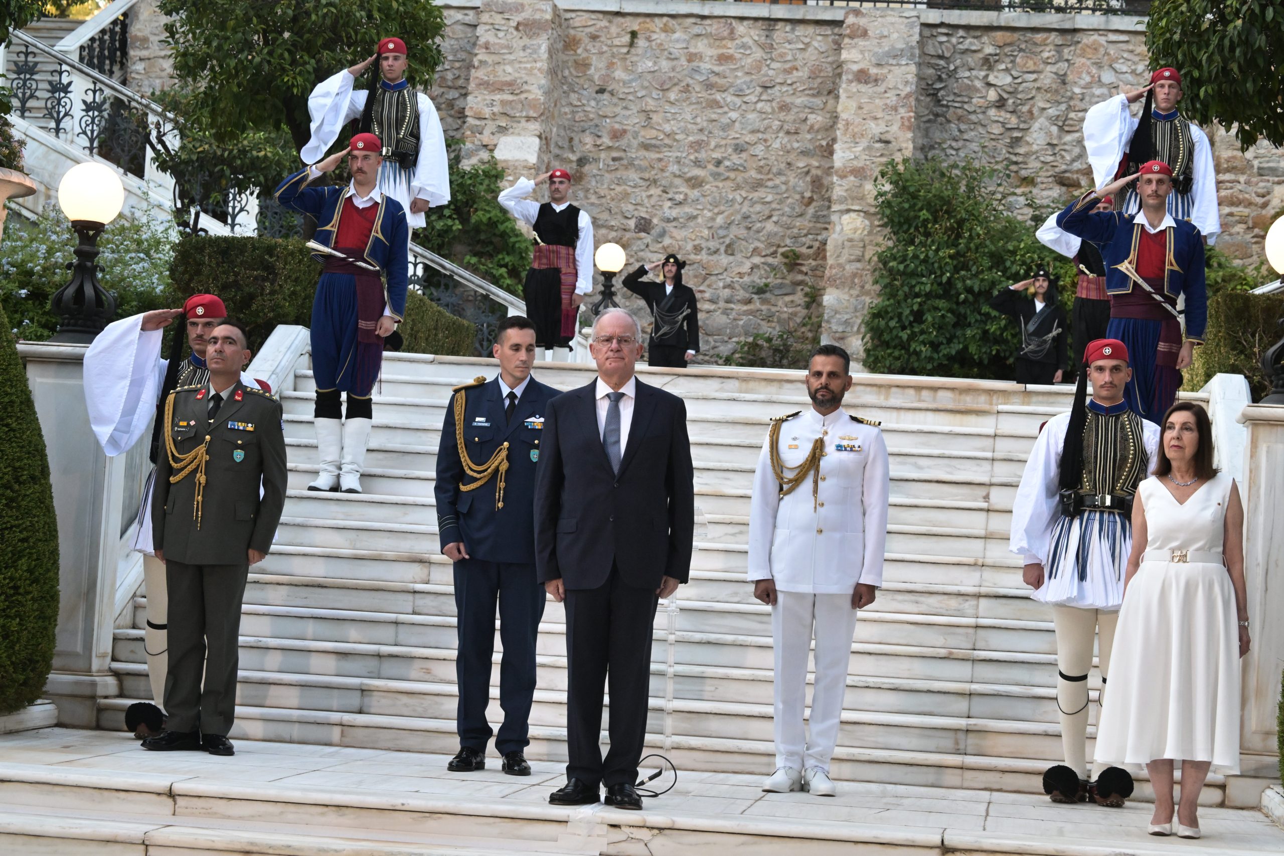 Δεξίωση στο Προεδρικό Μέγαρο για την 51η επέτειο της αποκατάστασης της ...