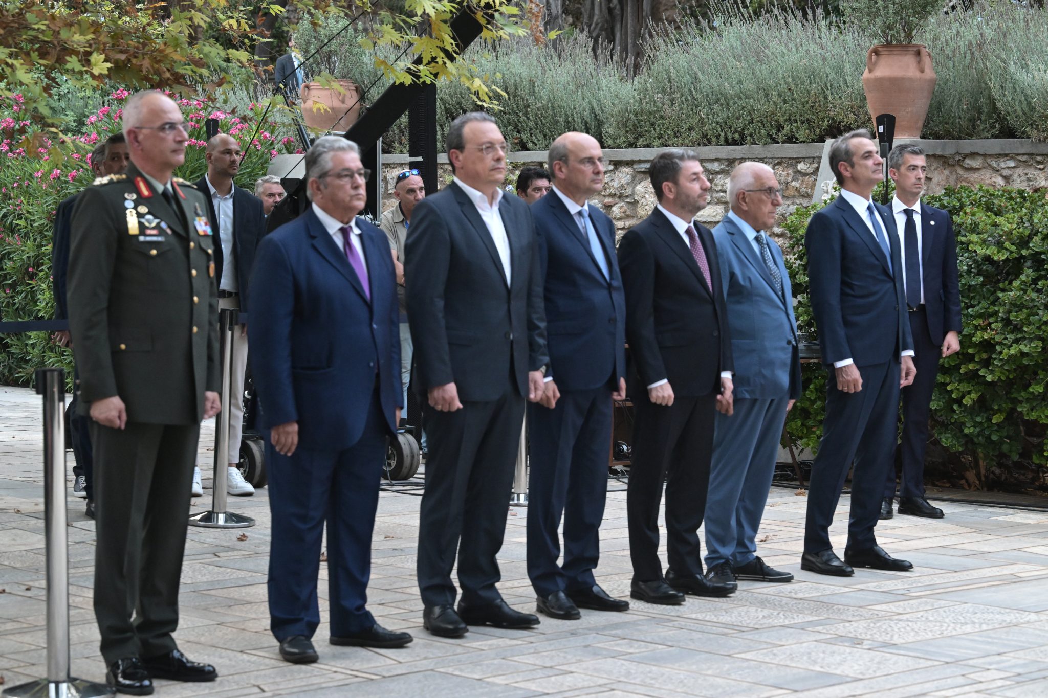Δεξίωση στο Προεδρικό Μέγαρο για την 51η επέτειο της αποκατάστασης της ...