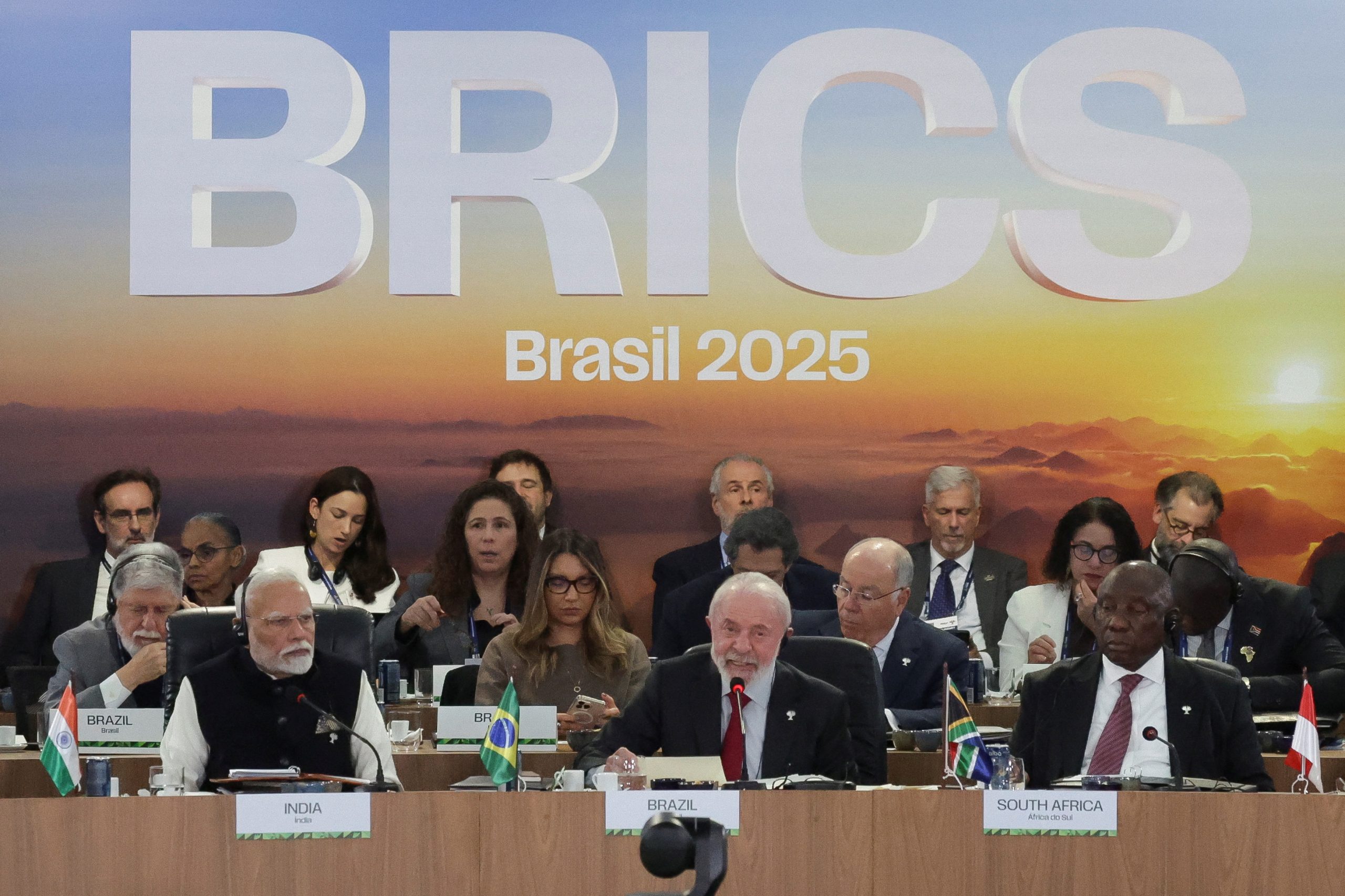 Σύνοδος Κορυφής BRICS: Οι υπουργοί Οικονομικών ζητούν μεταρρύθμιση του ΔΝΤ - ΤΑ ΝΕΑ