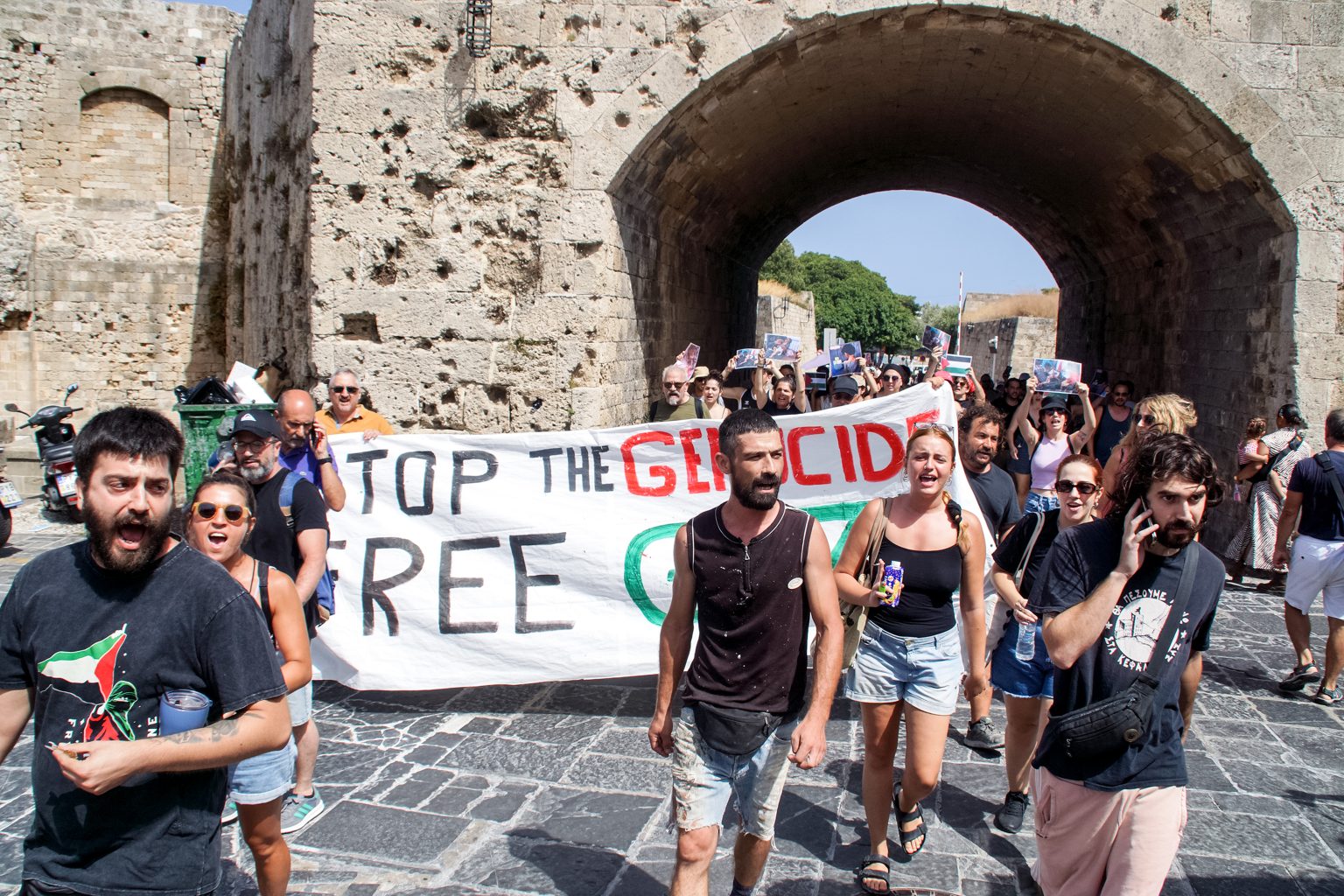 Ένταση στο λιμάνι της Ρόδου με την άφιξη Ισραηλινών τουριστών - ΤΑ ΝΕΑ
