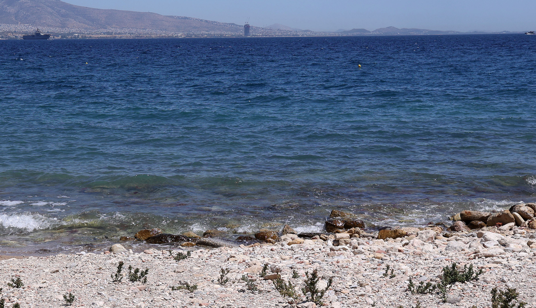 Αττική: Αυτές είναι οι ακατάλληλες παραλίες για κολύμβηση, σύμφωνα με ...