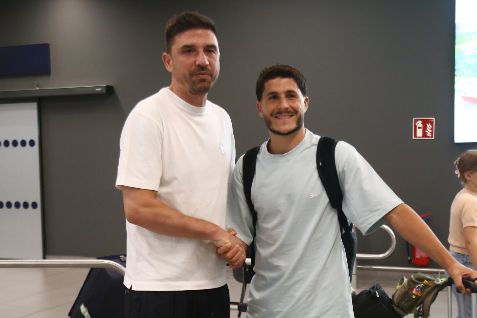 Στη Θεσσαλονίκη για τον Άρη ο Άλβαρο Τεχέρο - ΤΑ ΝΕΑ