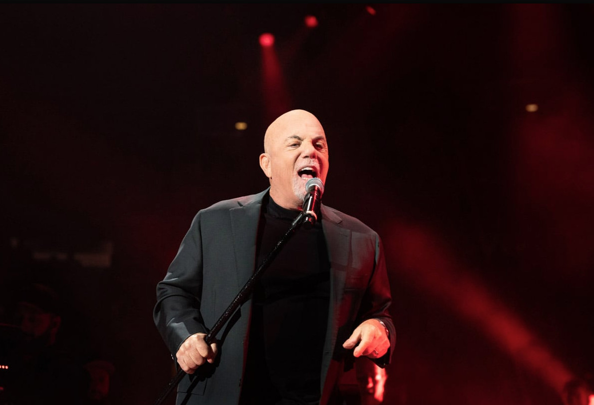 O Μπίλι Τζόελ αποκαλύπτει τη ζωή του μέσα από το ντοκιμαντέρ «Billy Joel: And So It Goes» - ΤΑ ΝΕΑ