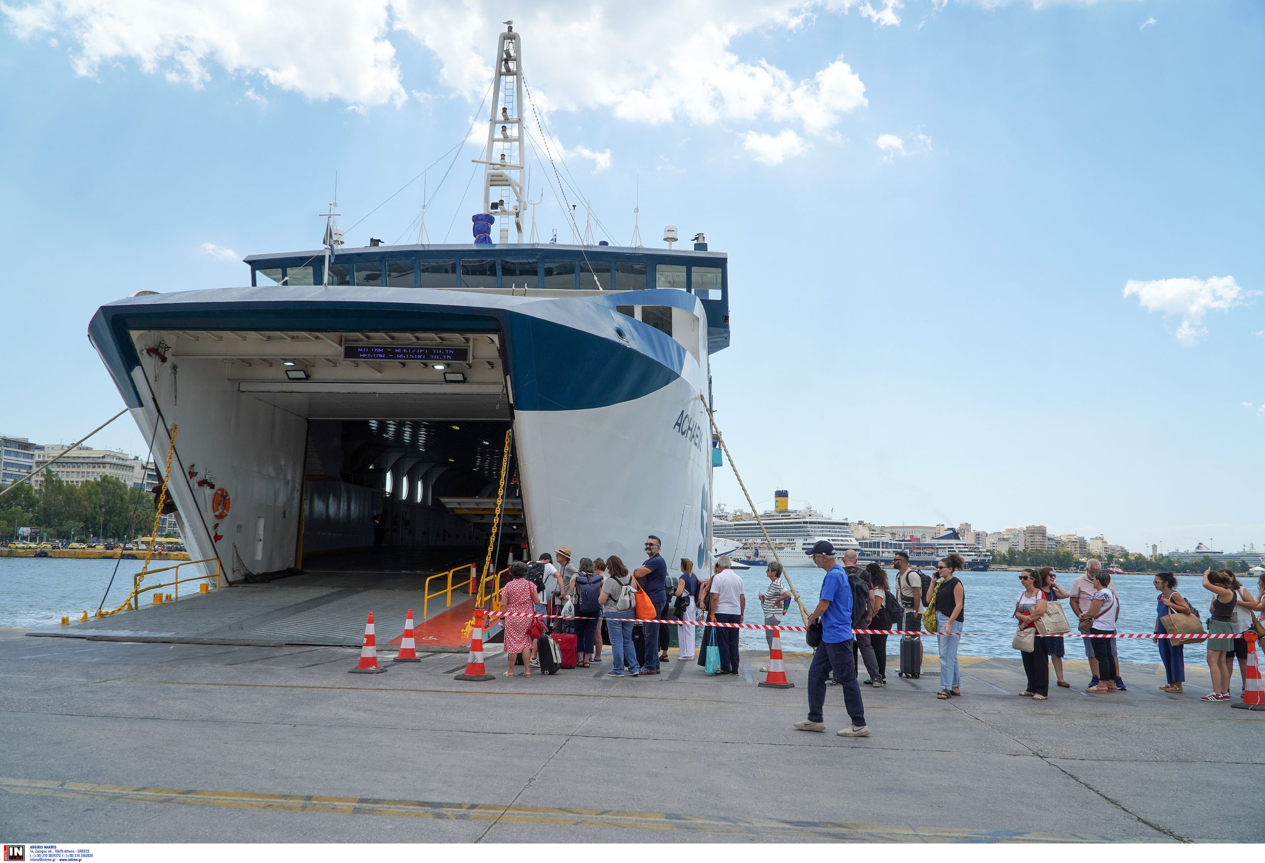 Αυξημένη κίνηση προς τα νησιά του Αιγαίου - ΤΑ ΝΕΑ