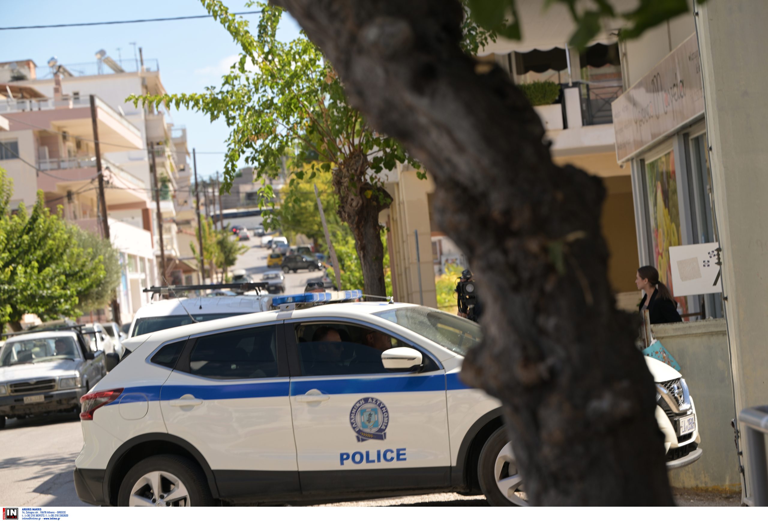Βοιωτία: Ελεύθερη αφέθηκε η 62χρονη που έθαψε τη μητέρα της σε στάβλο ...