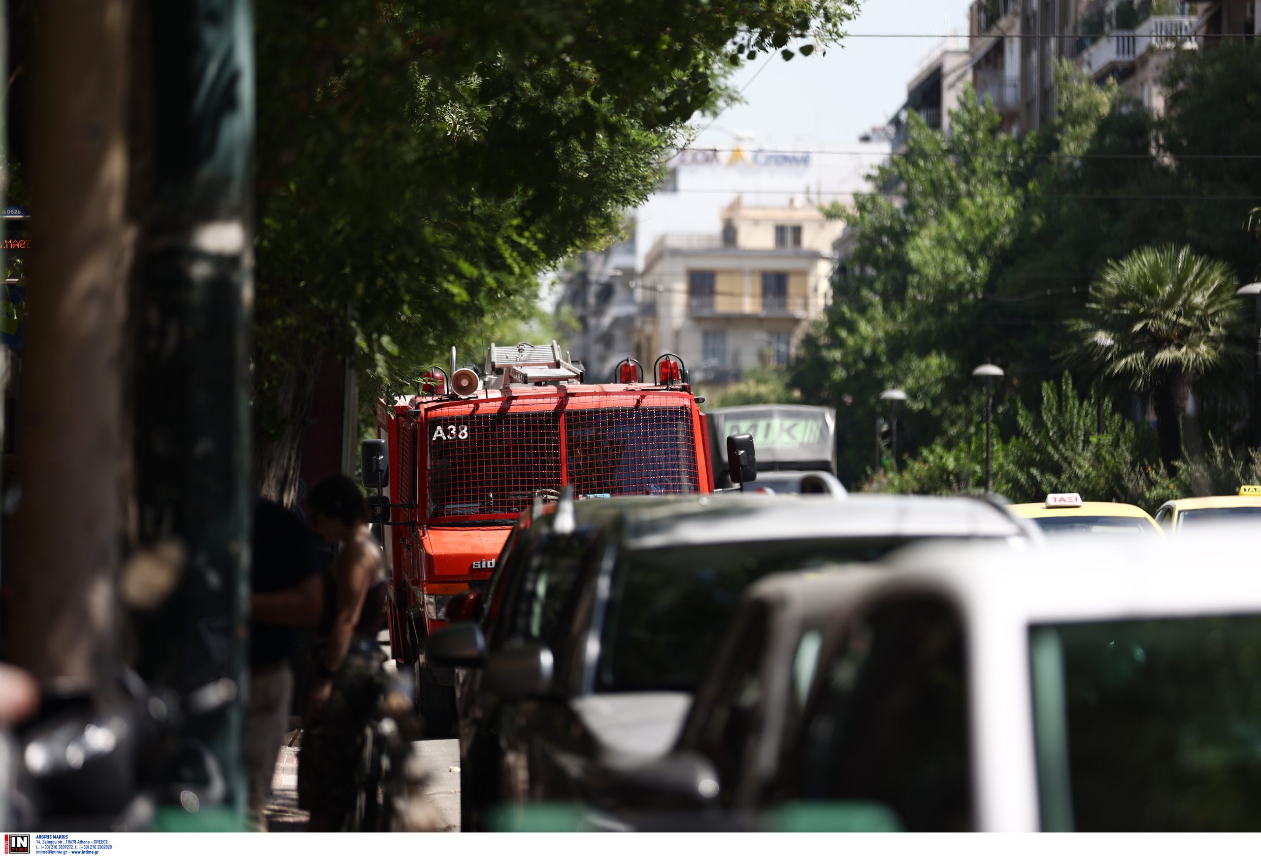 Μεταξουργείο: Φωτιά σε εγκαταλελειμμένο κτίριο - ΤΑ ΝΕΑ