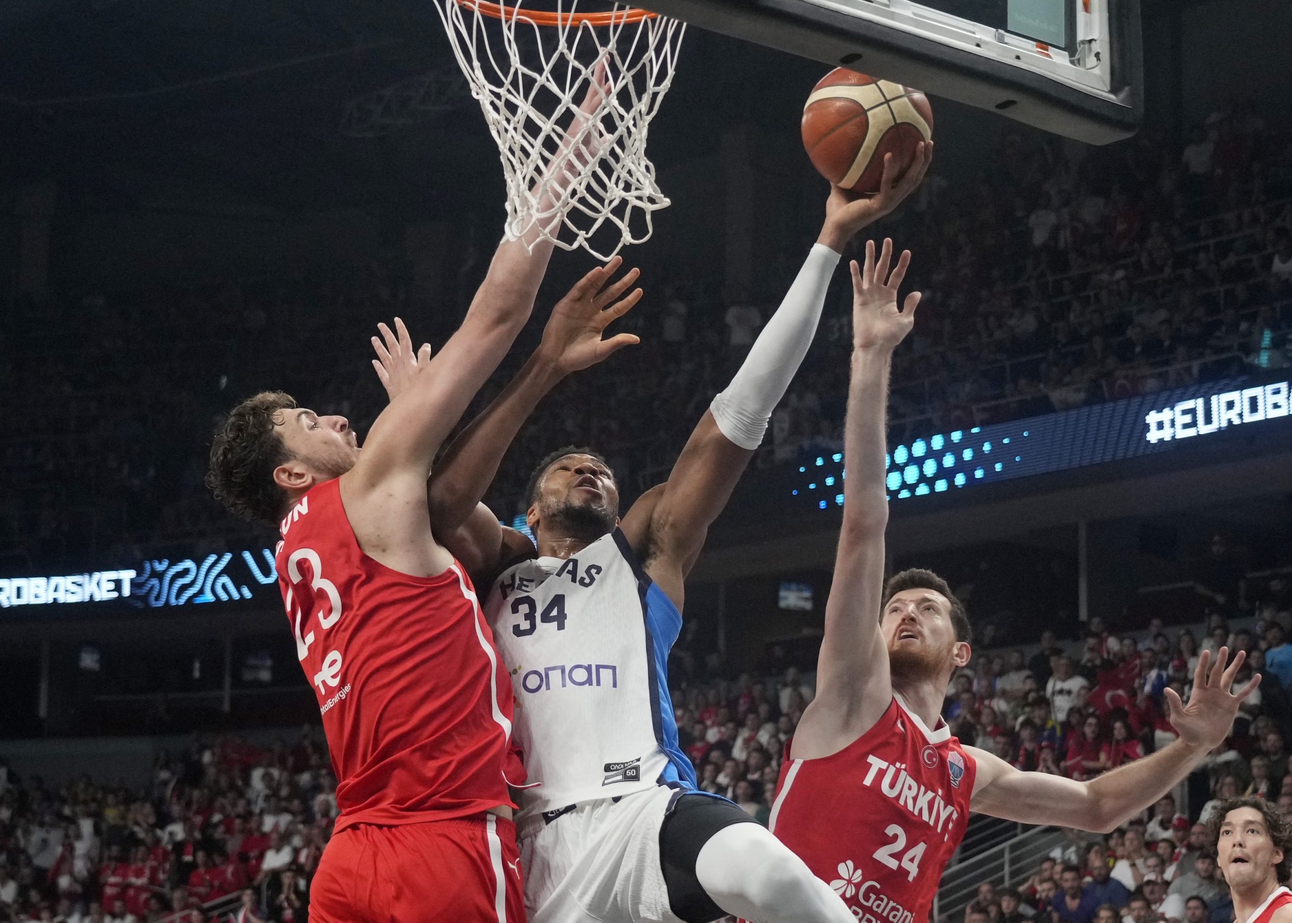 EuroBasket: Live streaming ο μεγάλος ημιτελικός της Ελλάδας απέναντι ...