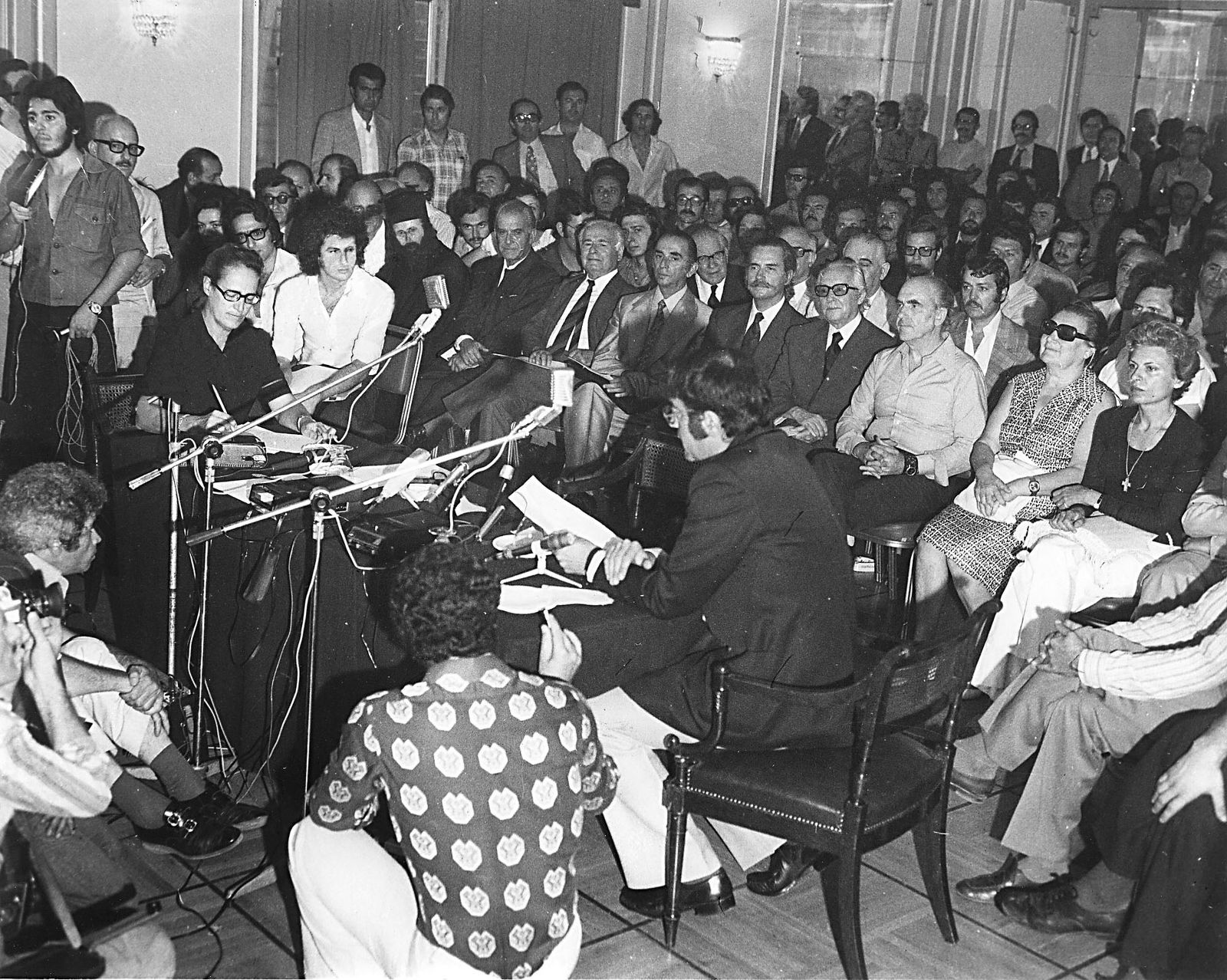 Το DNA του ΠΑΣΟΚ: Η στρατηγική της ολικής επαναφοράς του - ΤΑ ΝΕΑ