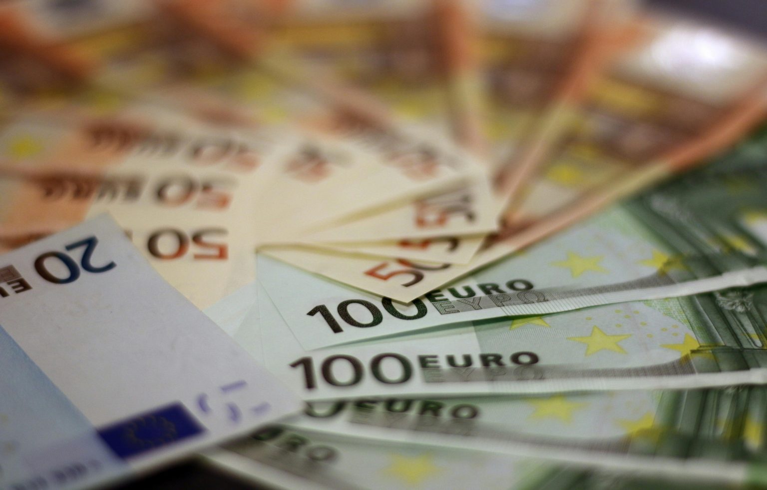 Οδηγίες SOS στο παρά πέντε για τα ασανσέρ - Οι προθεσμίες, η πλατφόρμα ...