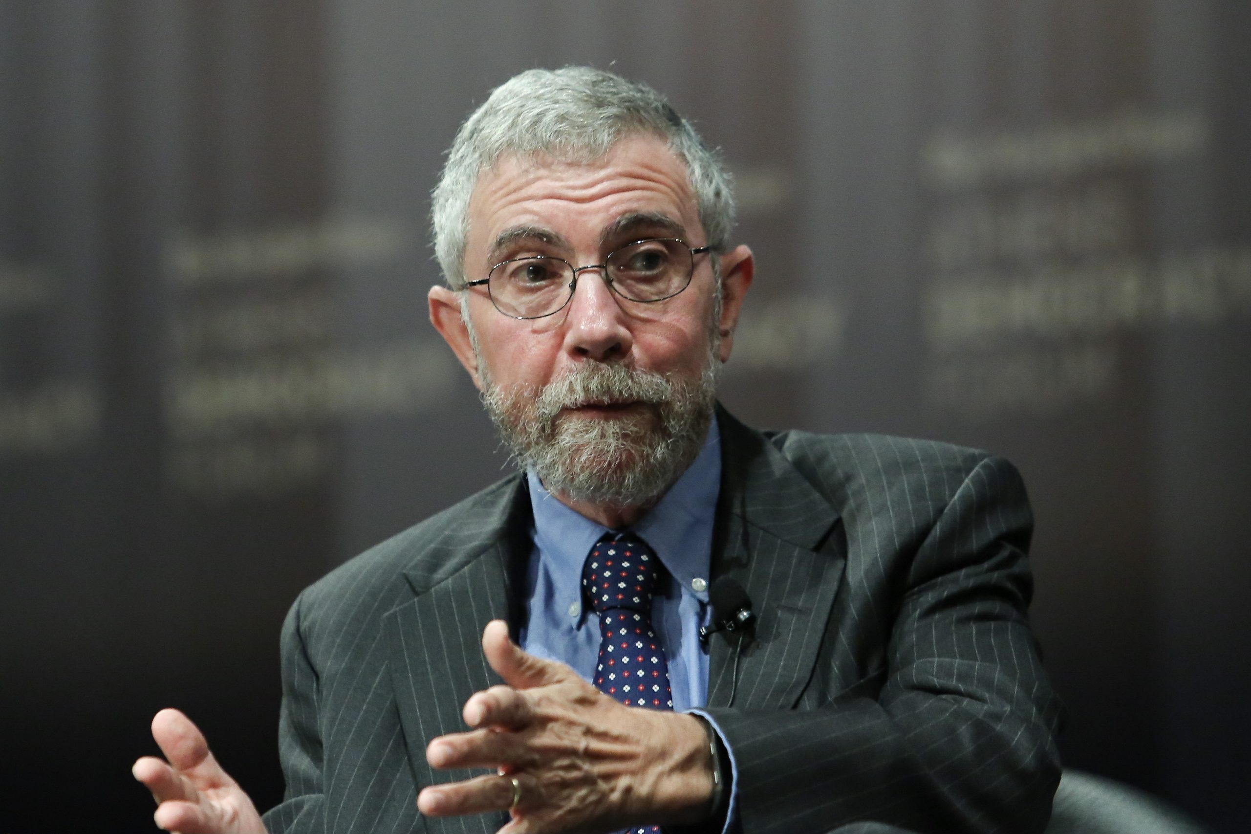 Πολ Κρούγκμαν: «Οι ΗΠΑ μπορεί να γίνουν αυταρχικό καθεστώς» - ΤΑ ΝΕΑ