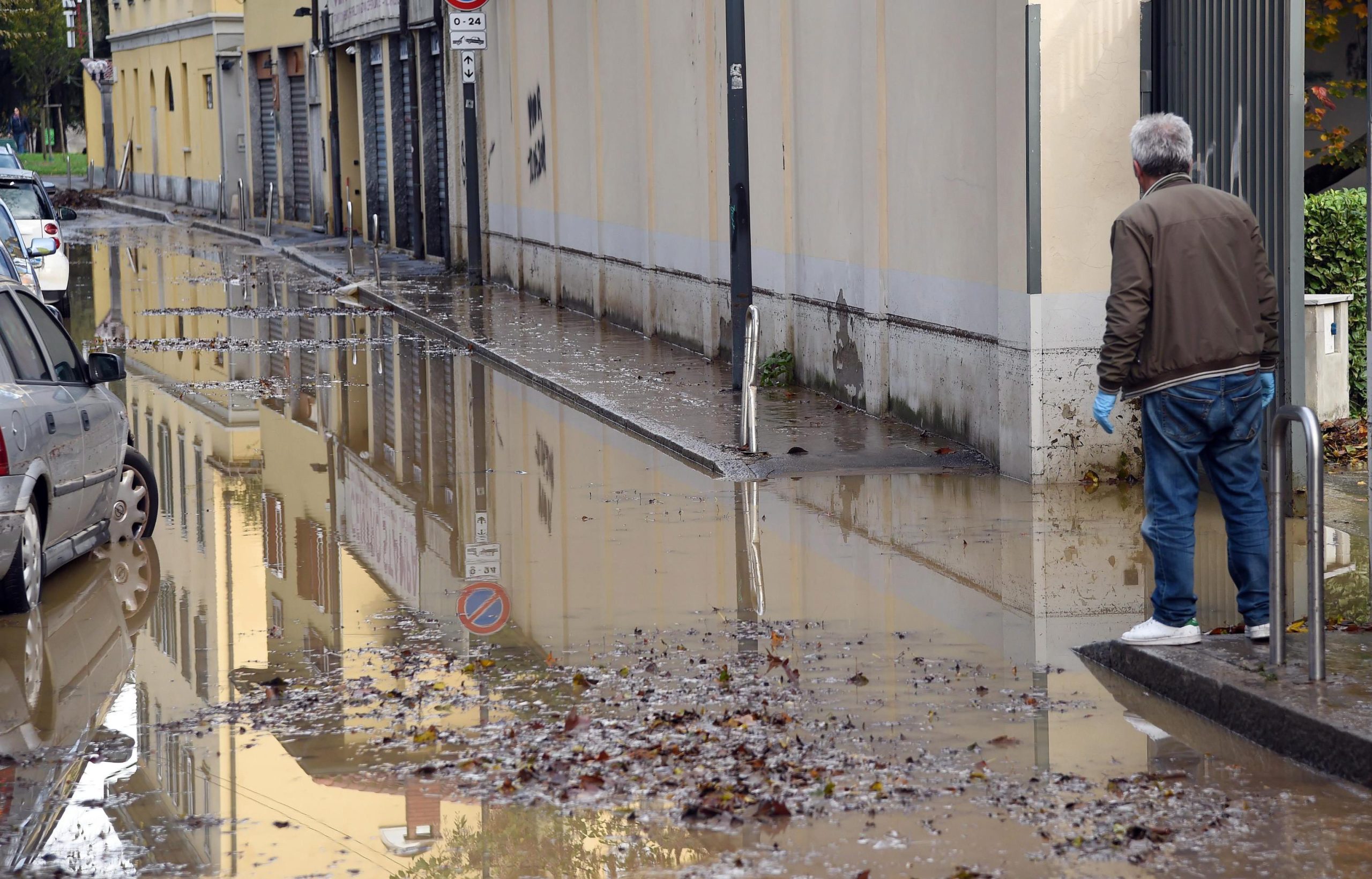 Κύμα κακοκαιρίας πλήττει την βόρεια Ιταλία - Aγνοείται μια γυναίκα - ΤΑ ΝΕΑ