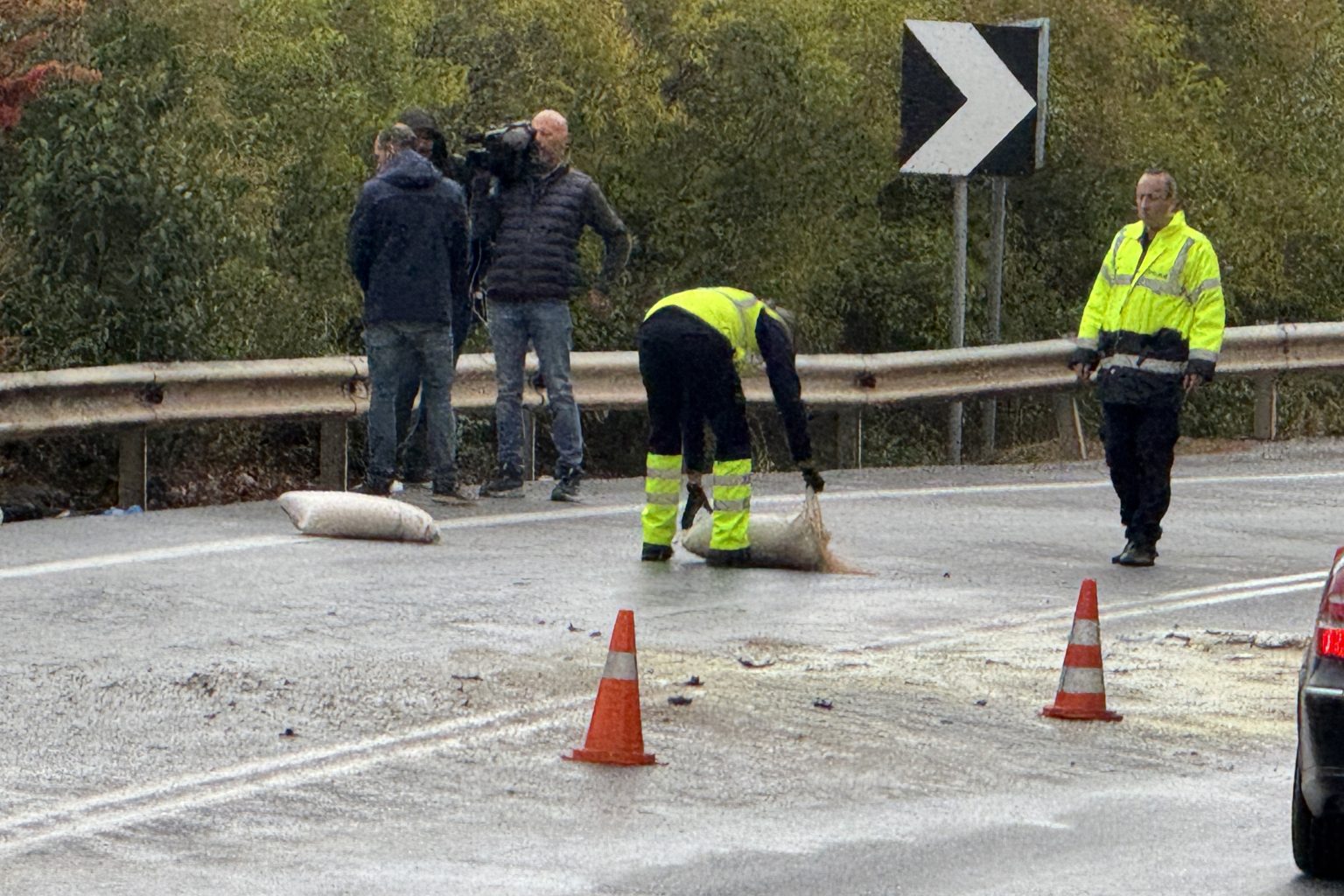 Δύο νεκροί σε καραμπόλα στον παράδρομο της Αθηνών Λαμίας στις Αφίδνες ...