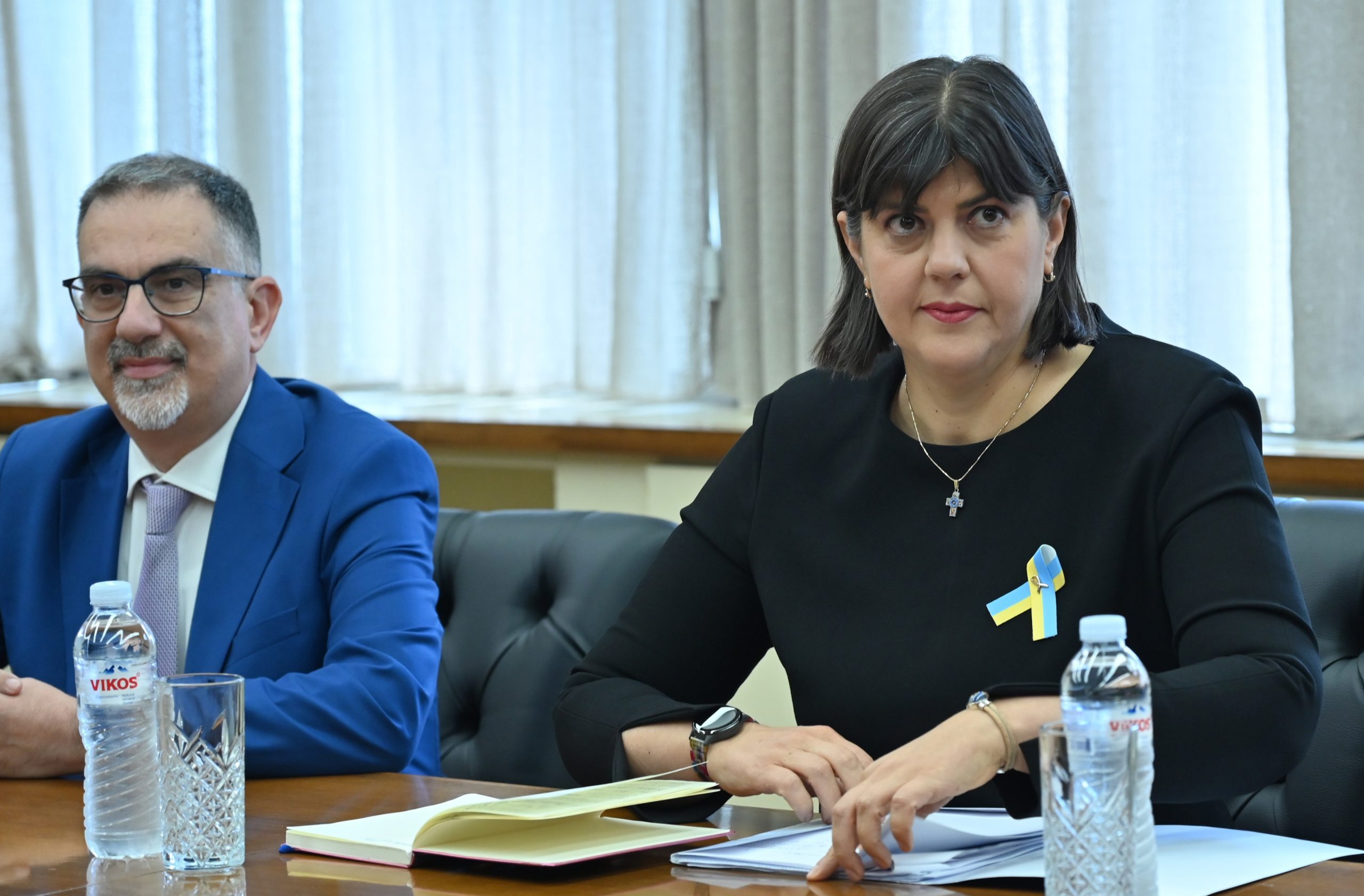 Στην Αθήνα η Λάουρα Κοβέσι: Οι τρεις φάκελοι που κομίζει - Ποιες ...