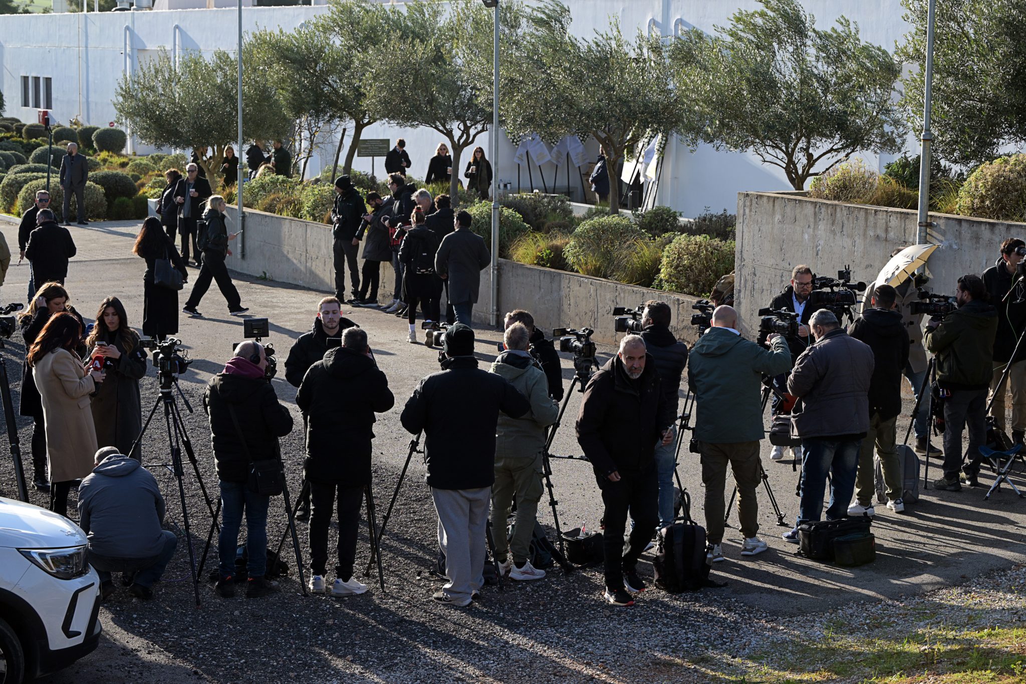 Γιώργος Παπαδάκης: To τελευταίο αντίο στο Αποτεφρωτήριο Ριτσώνας - ΤΑ ΝΕΑ
