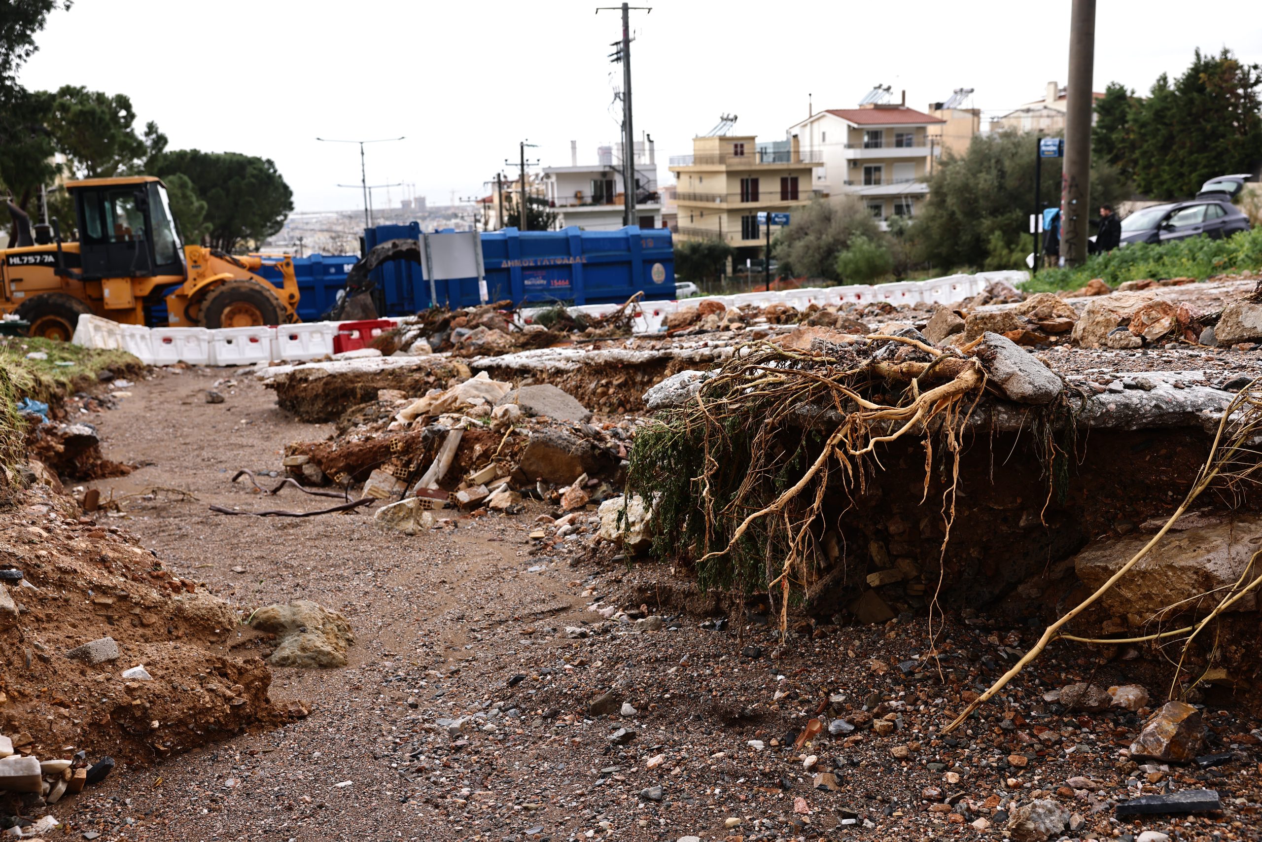 Φονικές πλημμύρες στη Γλυφάδα: Ο δήμος κινείται νομικά κατά του ΔΕΔΔΗΕ ...