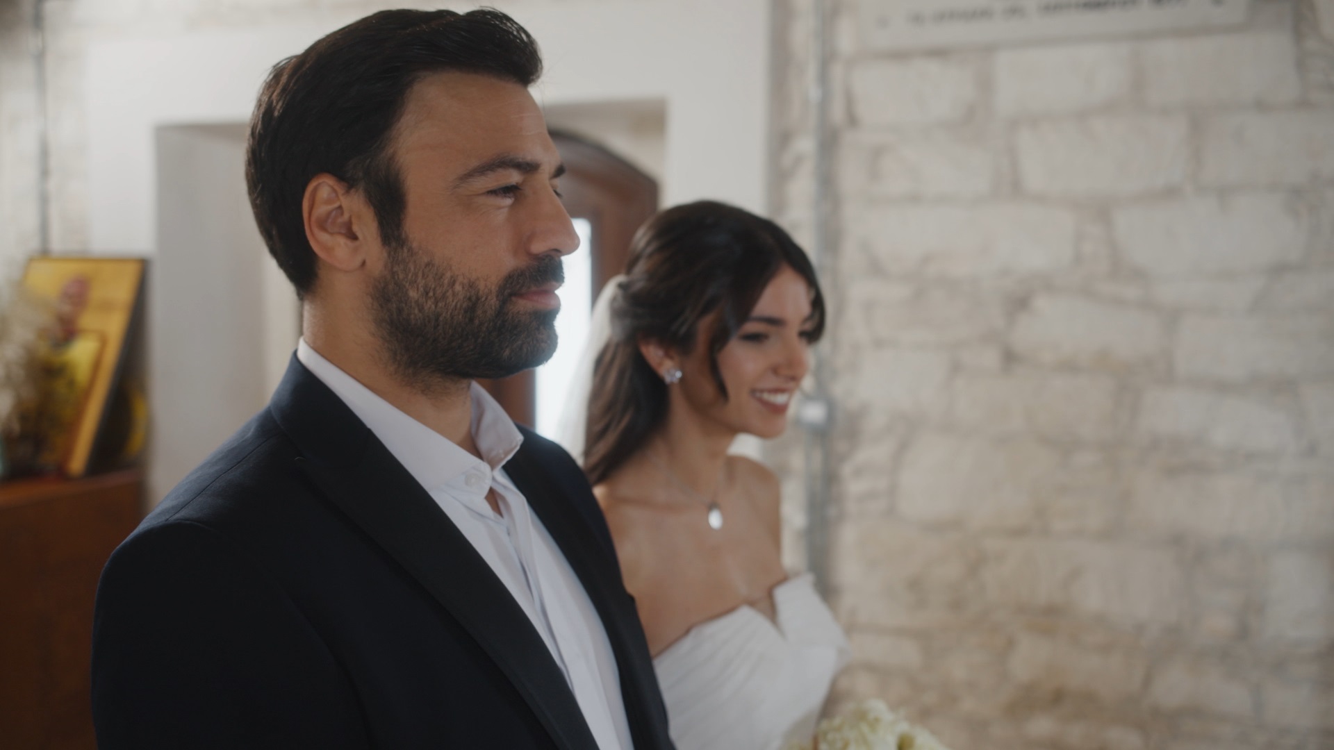 «Η Γη της Ελιάς» επιστρέφει: Δολοφονίες, συλλήψεις, γάμοι και διαζύγια ...